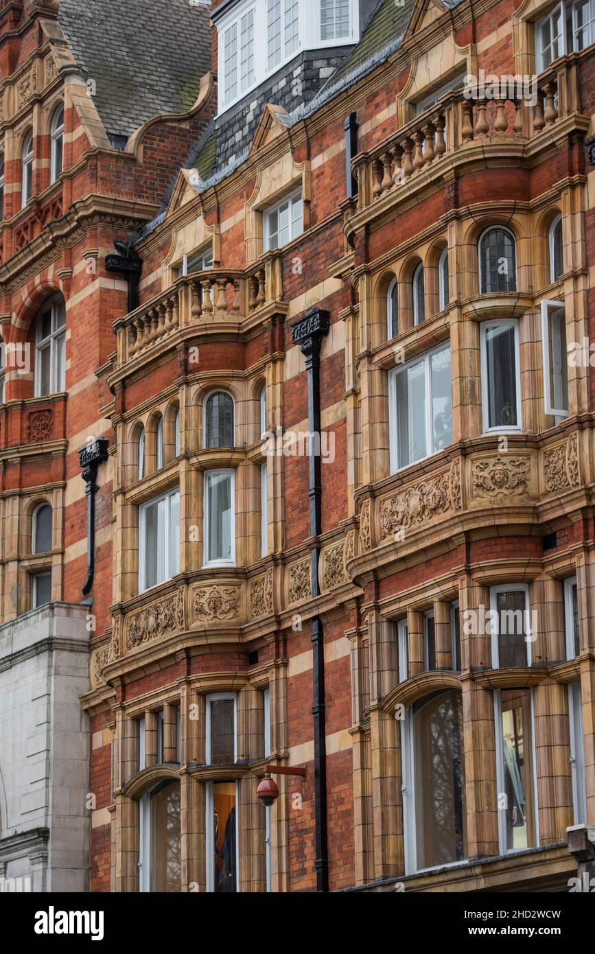 Perspective of old apartment buildings in London Stock Photo - Alamy