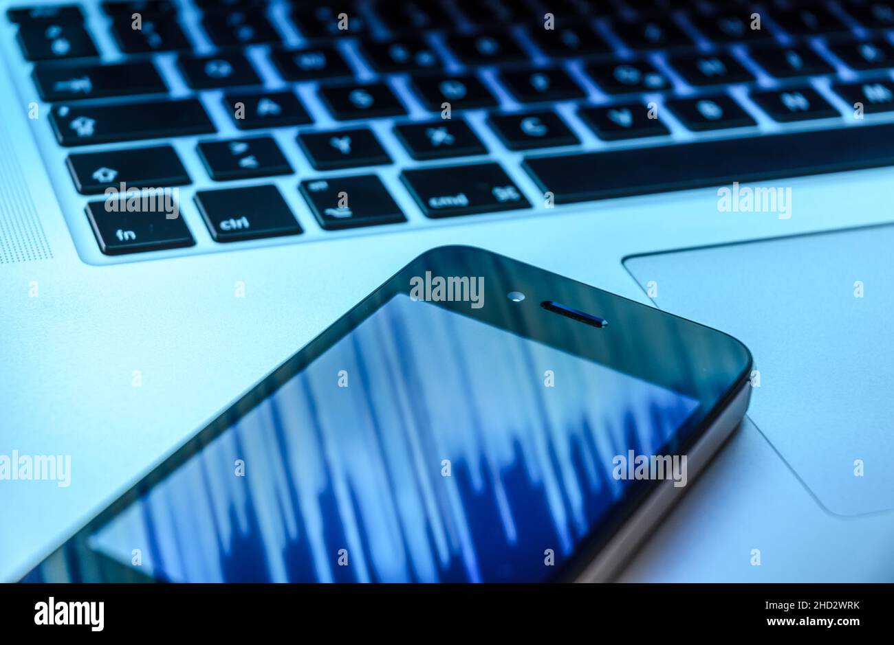 Apple macbook laptop computer iphone hi-res stock photography and ...