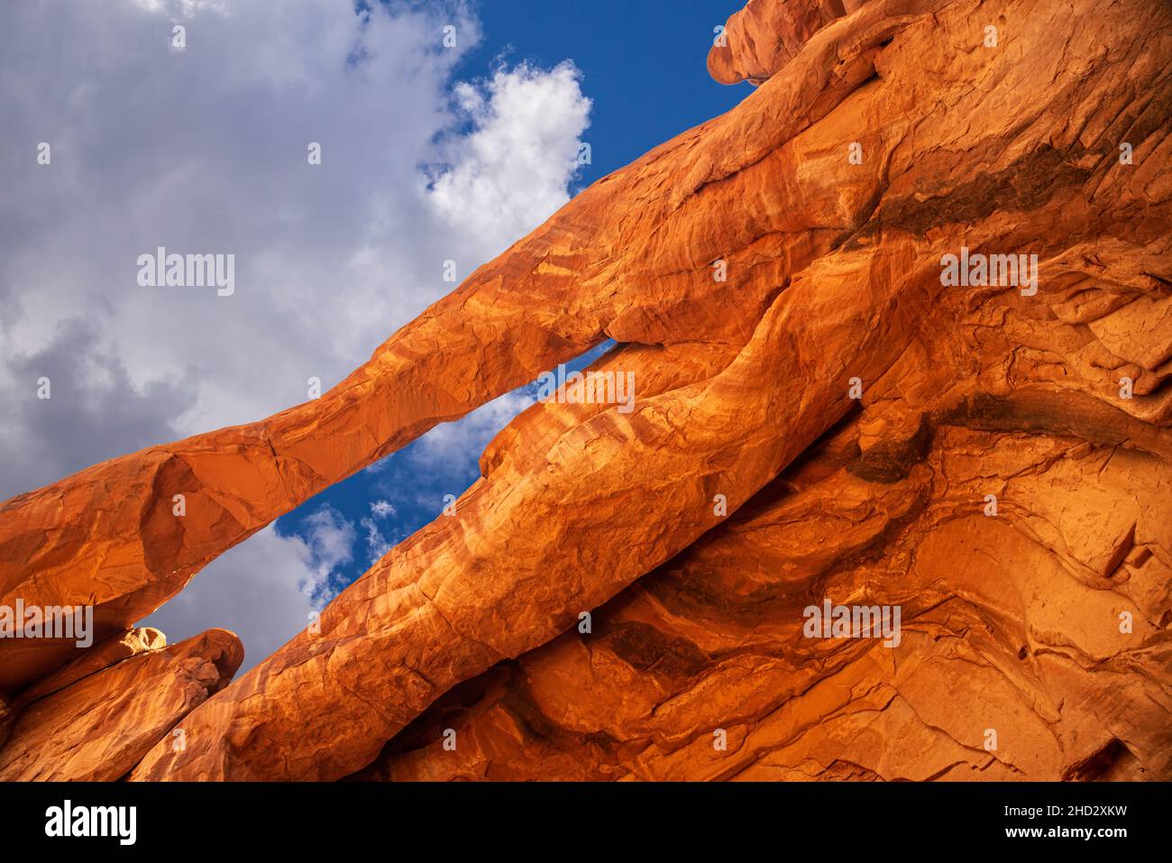 Arch of rocks hi-res stock photography and images - Alamy