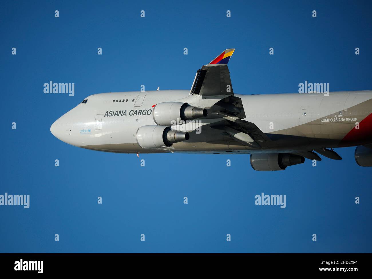 Los Angeles, California, USA. 1st Jan, 2022. An Asiana Cargo Boeing 747 ...