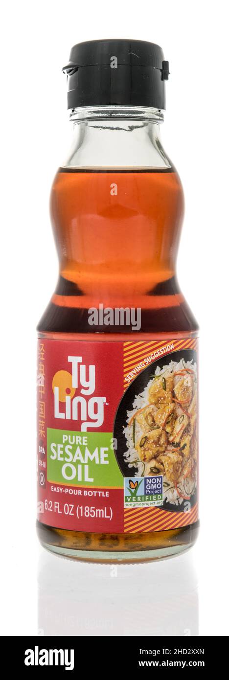 Ty ling hi-res stock photography and images - Alamy