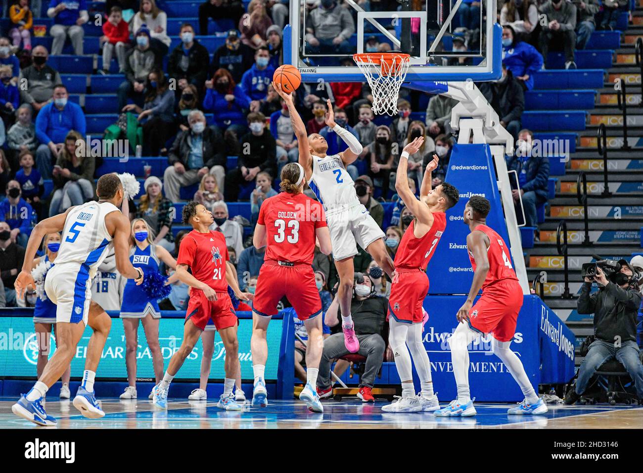 January 02, 2022: Saint Louis Billikens guard Markhi Strickland (2 ...