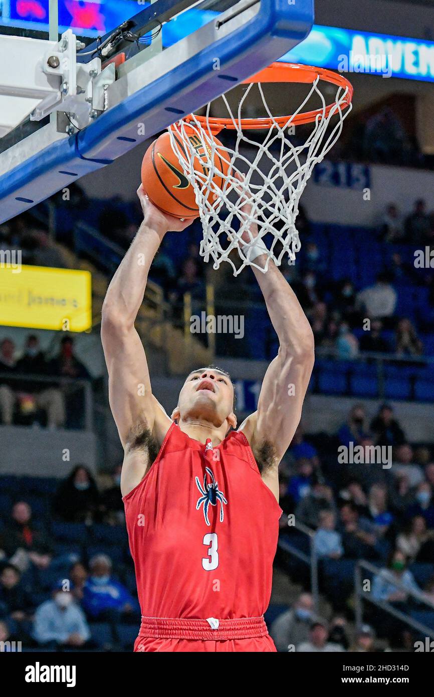 January 02, 2022: Richmond Spiders forward Tyler Burton (3) lays the ...
