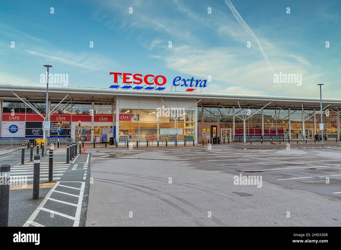 CHESTER, ENGLAND, UK - DECEMBER 25, 2021: View of a Tesco Extra ...