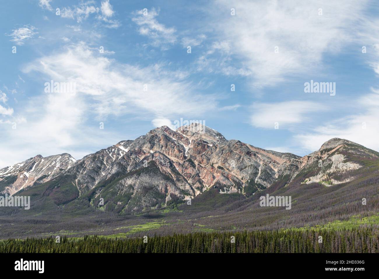 Pyramid mountain hi-res stock photography and images - Alamy