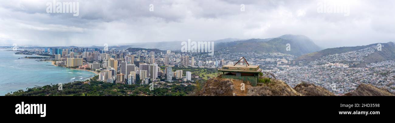 Aerial view diamond head crater hi-res stock photography and images - Alamy