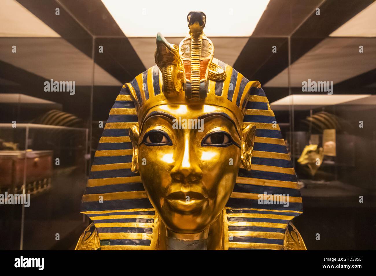 The tutankhamun exhibition hi-res stock photography and images - Alamy