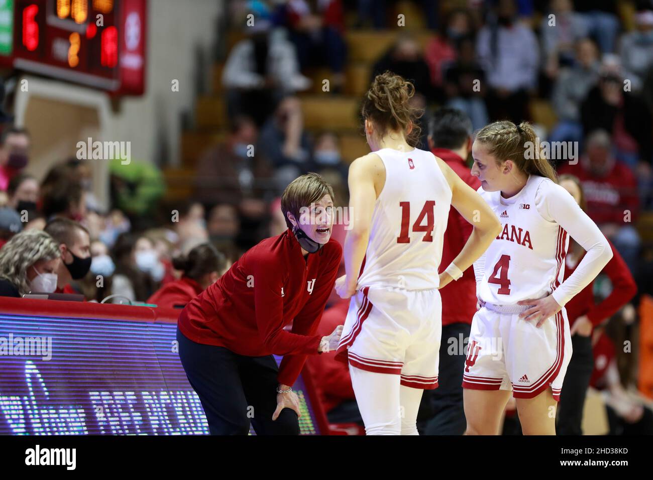 Indiana university womens basketball hi-res stock photography and ...