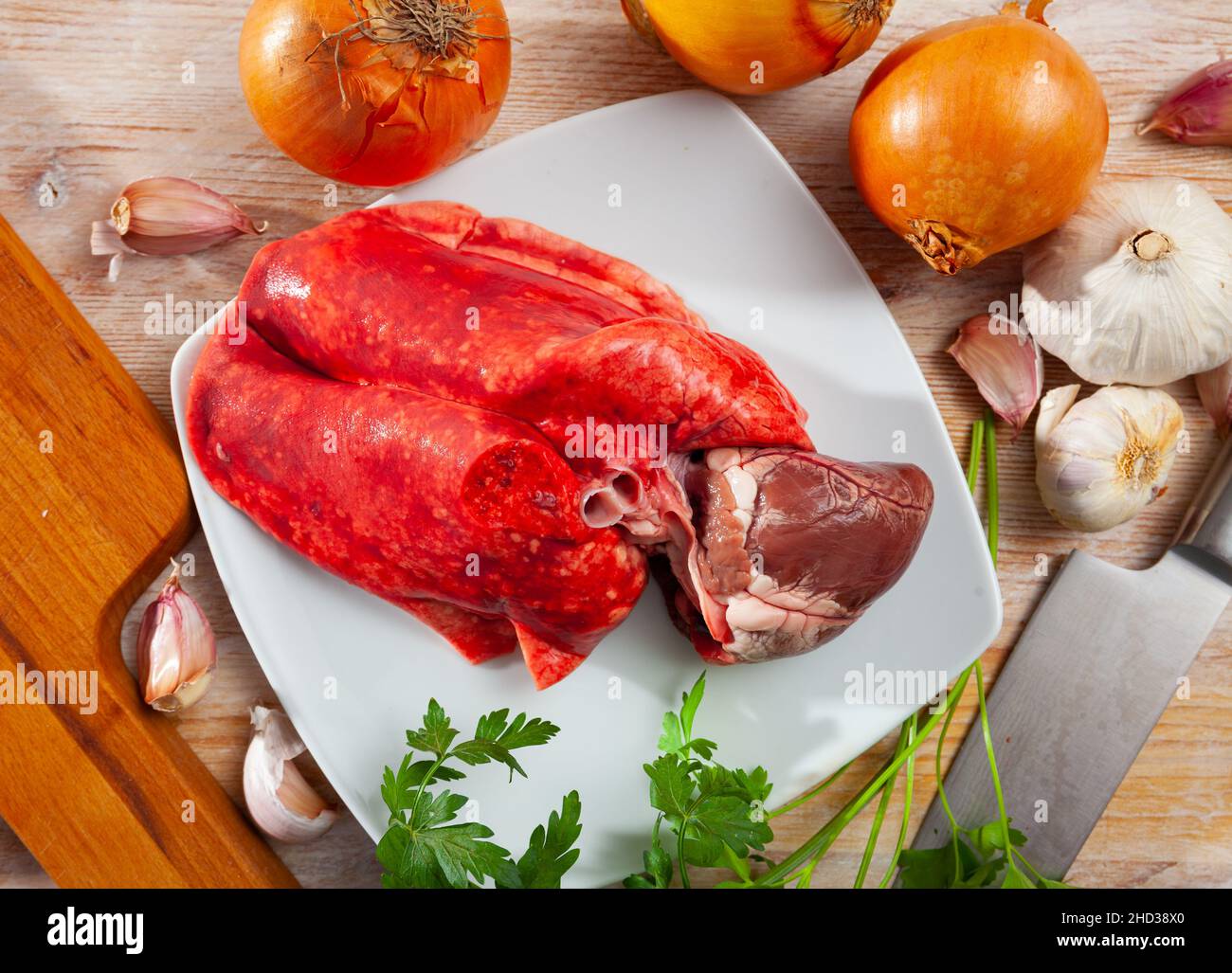 Raw lamb heart and lungs Stock Photo - Alamy
