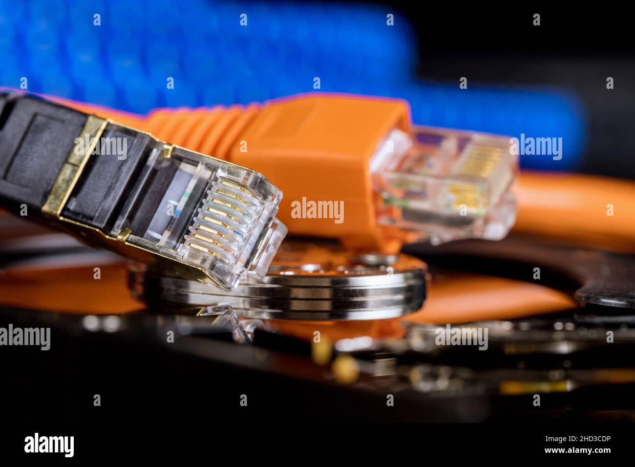 Online files hi-res stock photography and images - Alamy