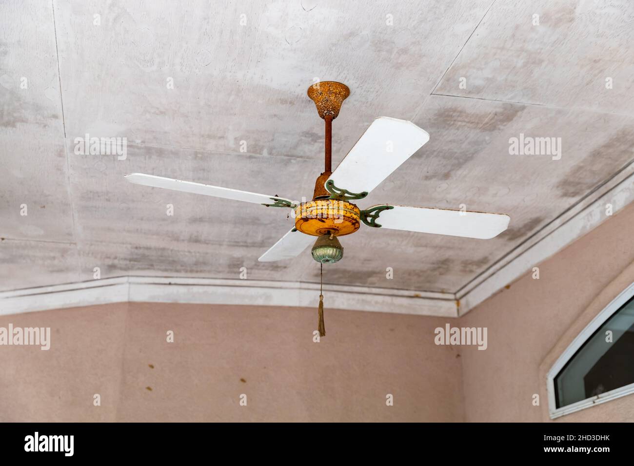 Old ceiling fan hi-res stock photography and images - Alamy