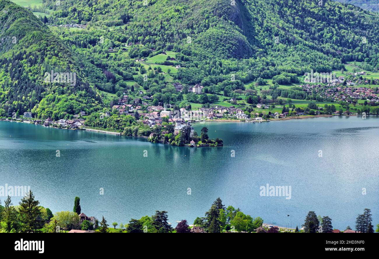 Annecy in france duingt castle hi-res stock photography and images - Alamy