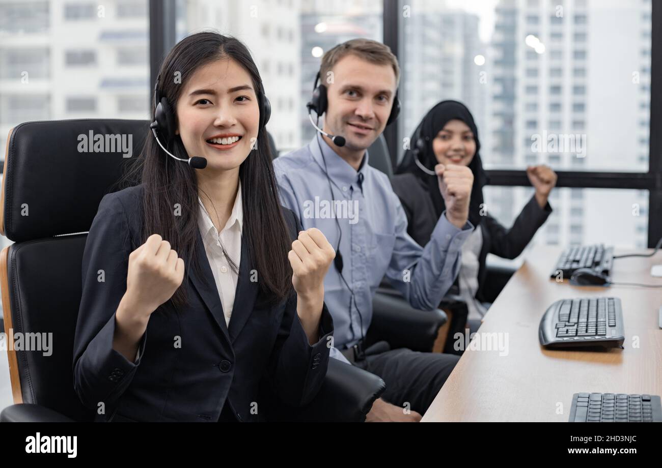 Diverse customer service team hi-res stock photography and images - Alamy