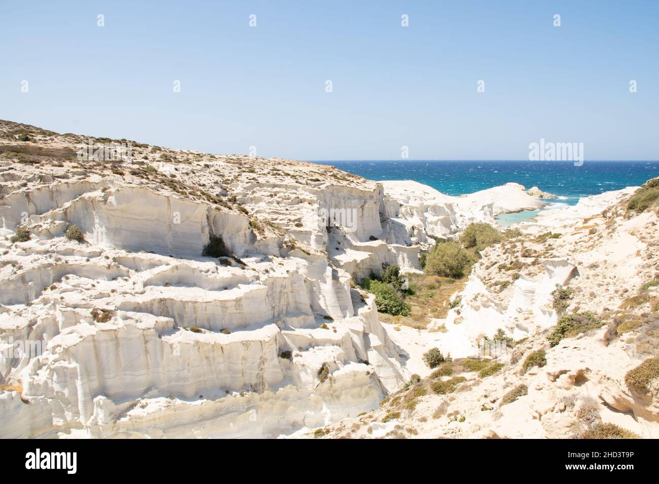 The white cliffs of Sarakiniko beach, Milos, Greece Stock Photo - Alamy