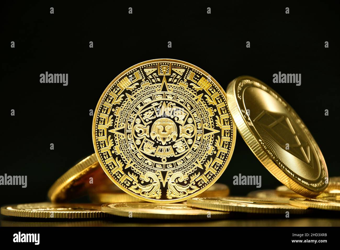 Aztec gold coins hi-res stock photography and images - Alamy