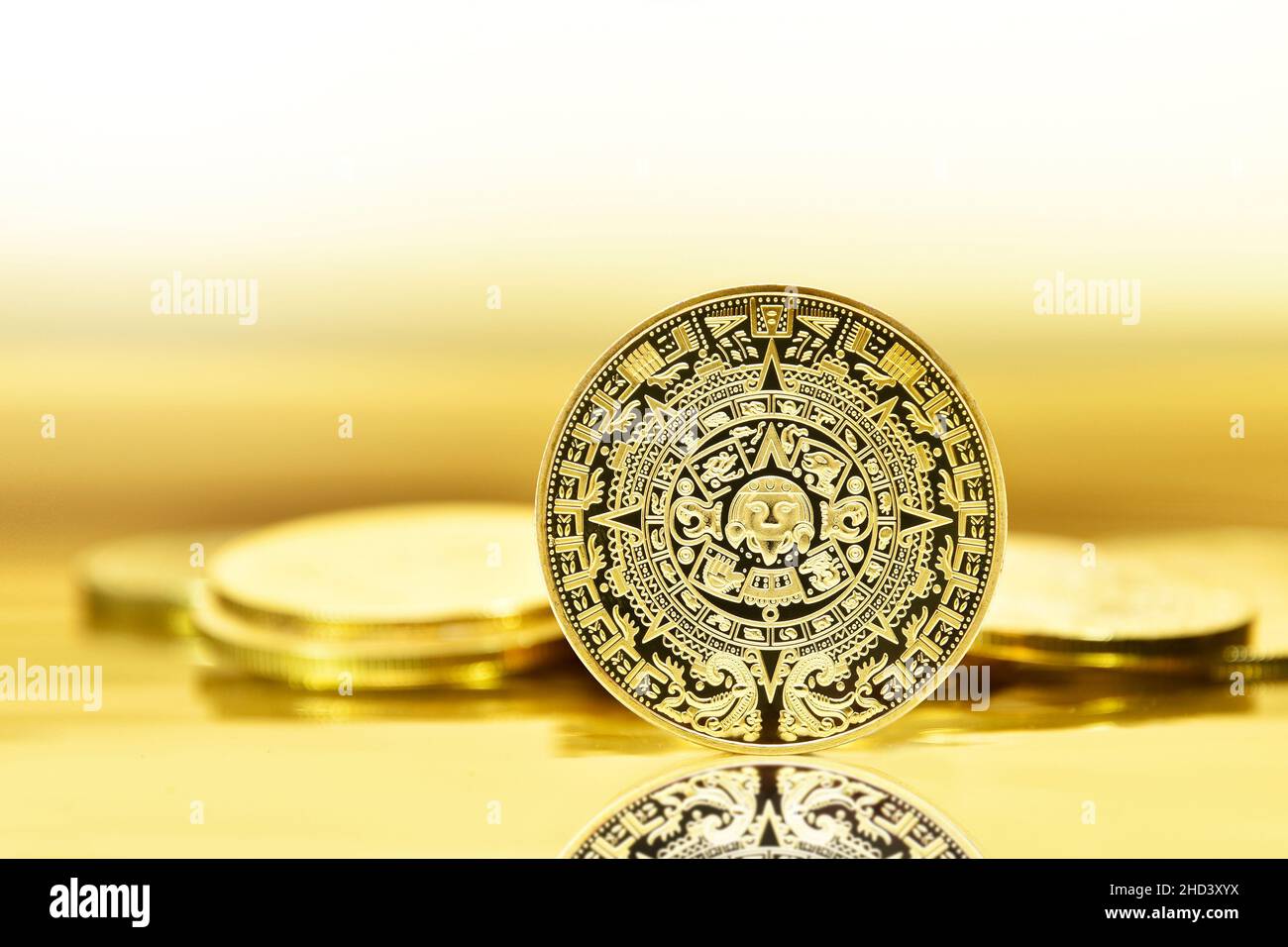 Aztec gold coin hi-res stock photography and images - Alamy