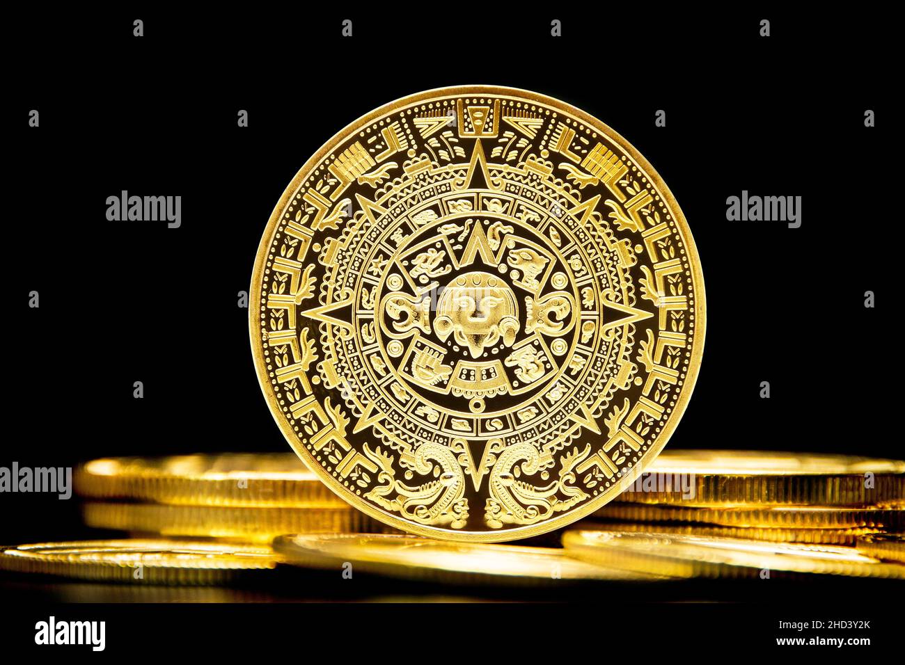 Aztec gold coin hi-res stock photography and images - Alamy