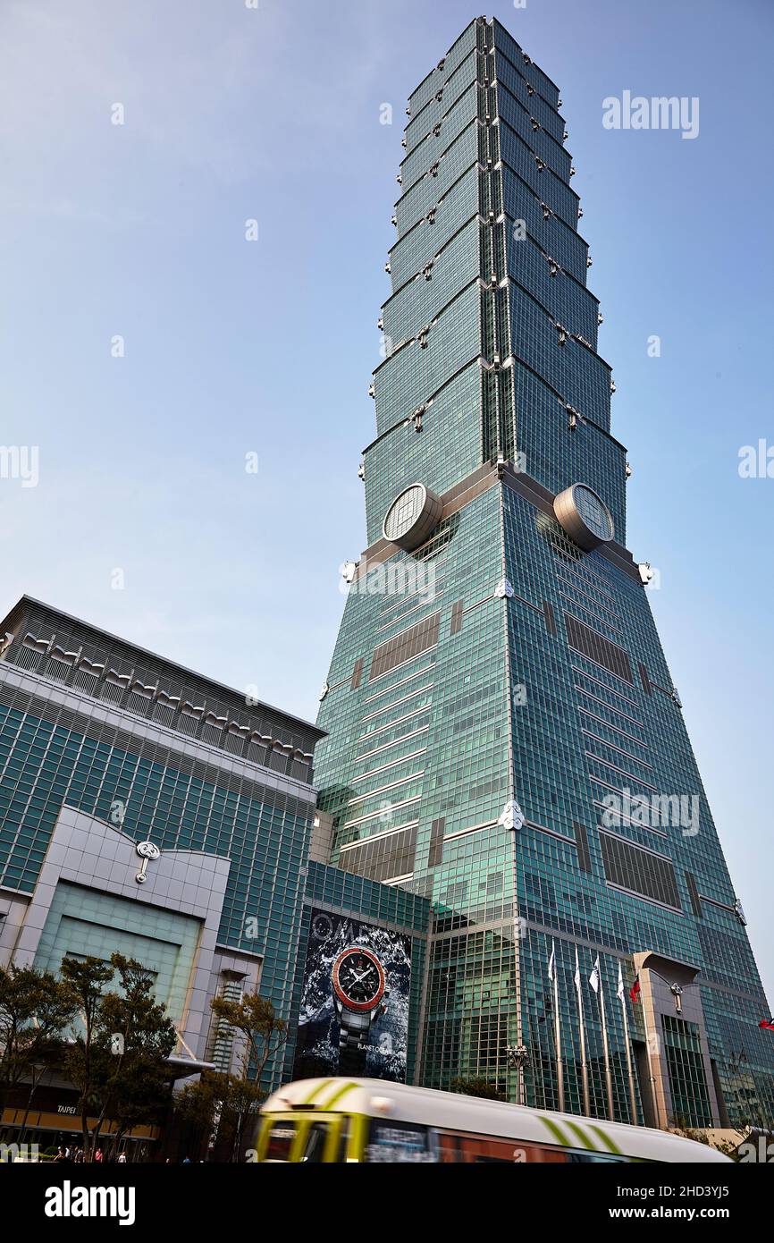 View of the iconic Taipei 101 tower, one of the tallest building in the ...