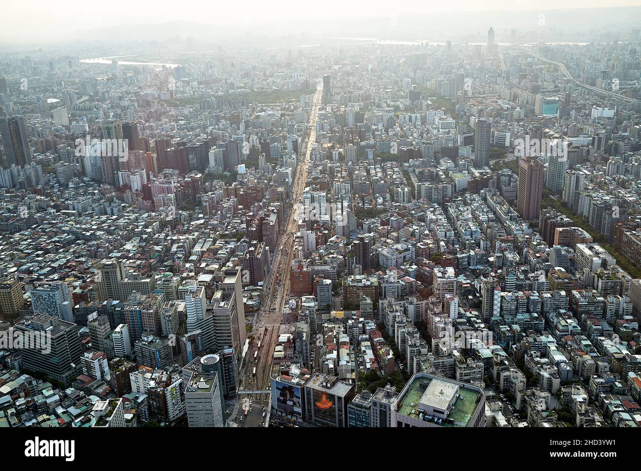 An aerial view of the city of Taipei from the observatory level on top ...