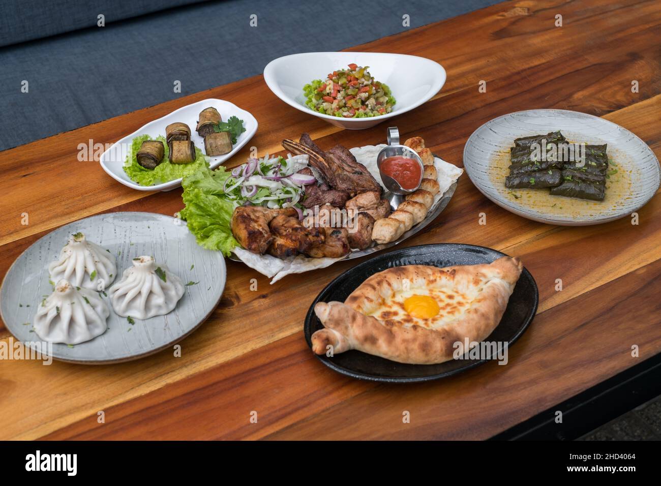 Feast table hi-res stock photography and images - Alamy