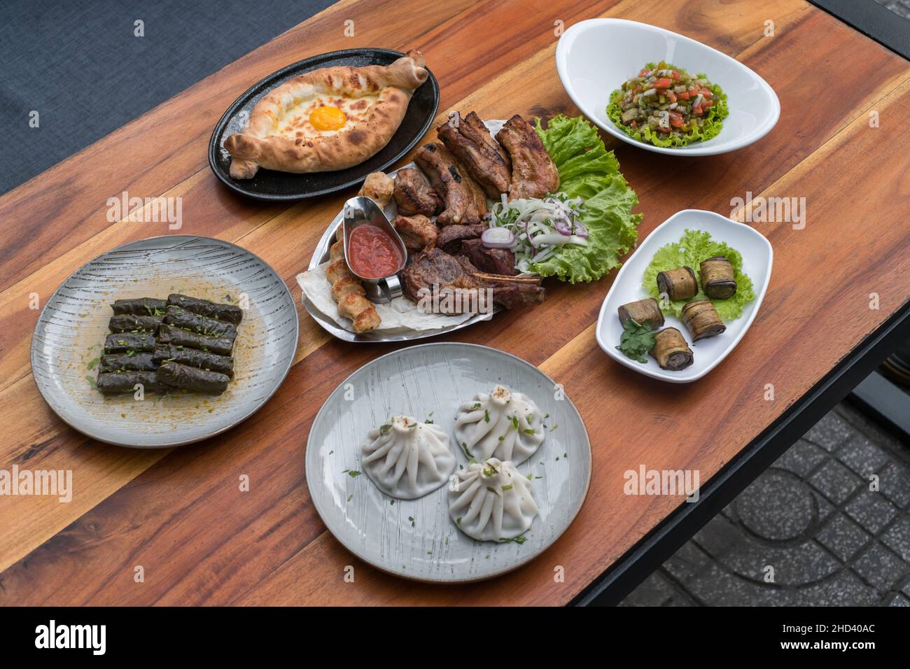 Feast table hi-res stock photography and images - Alamy