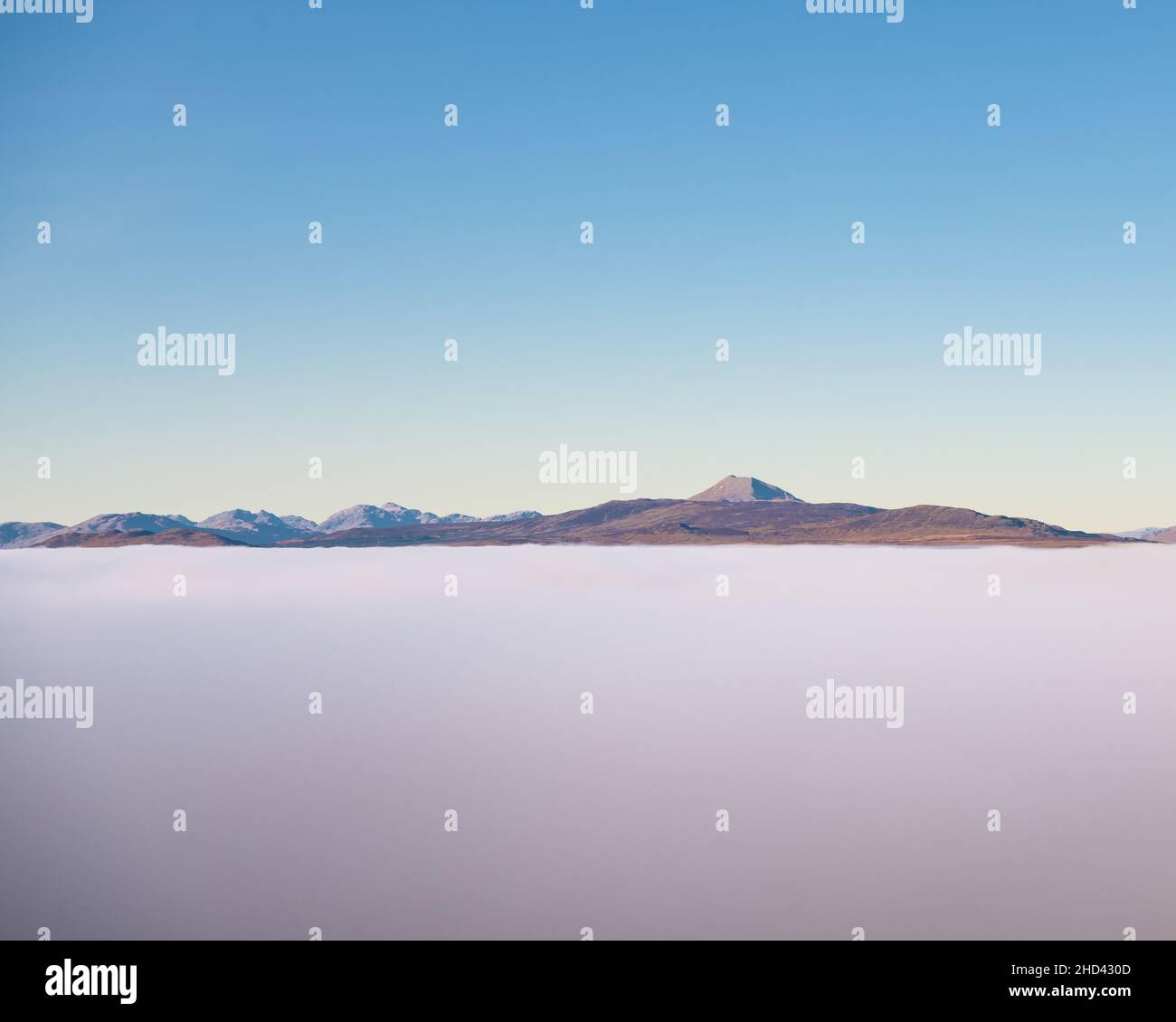 Ben lomond cloud inversion hi-res stock photography and images - Alamy