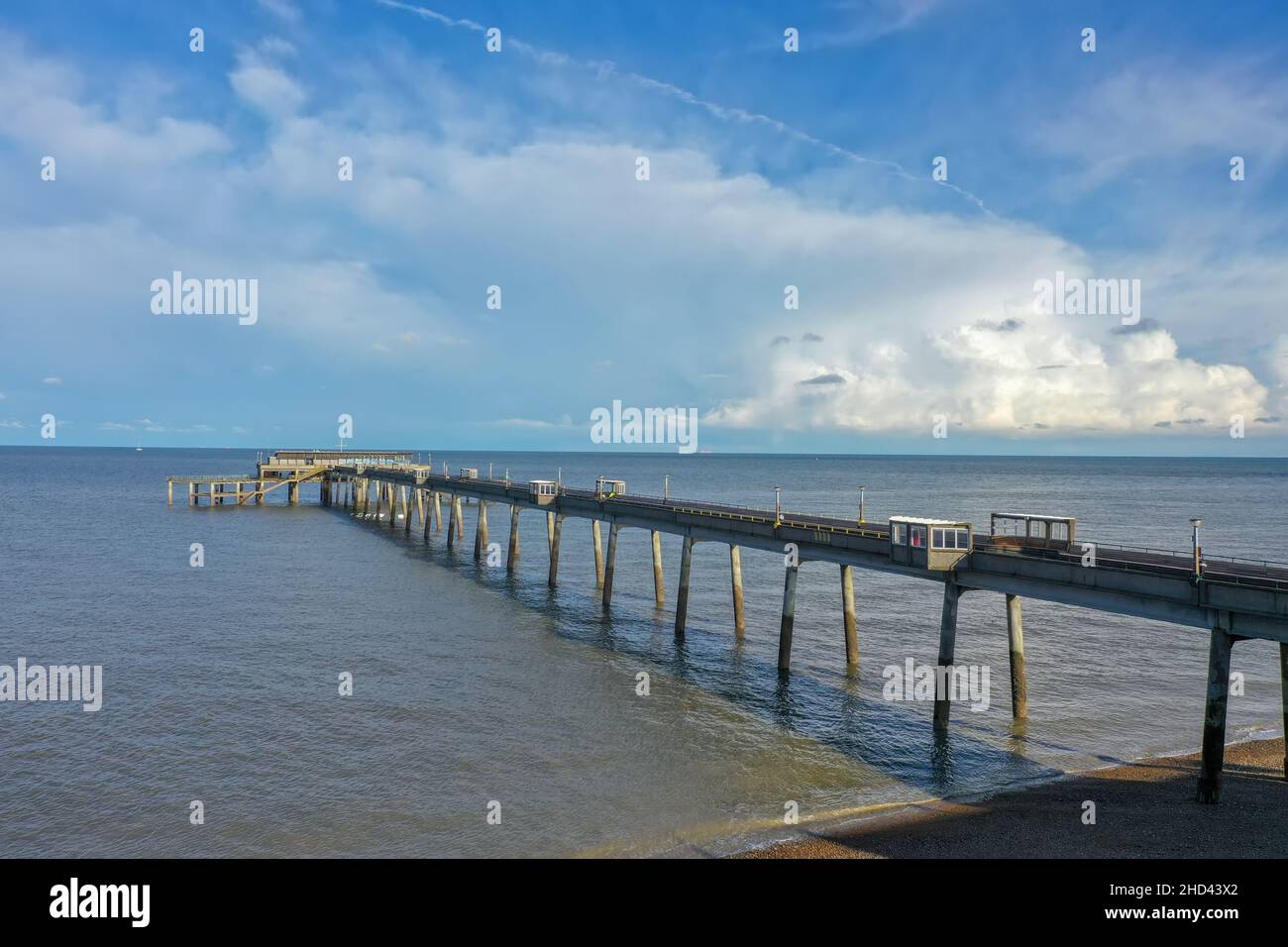 Seaview pier hi-res stock photography and images - Alamy