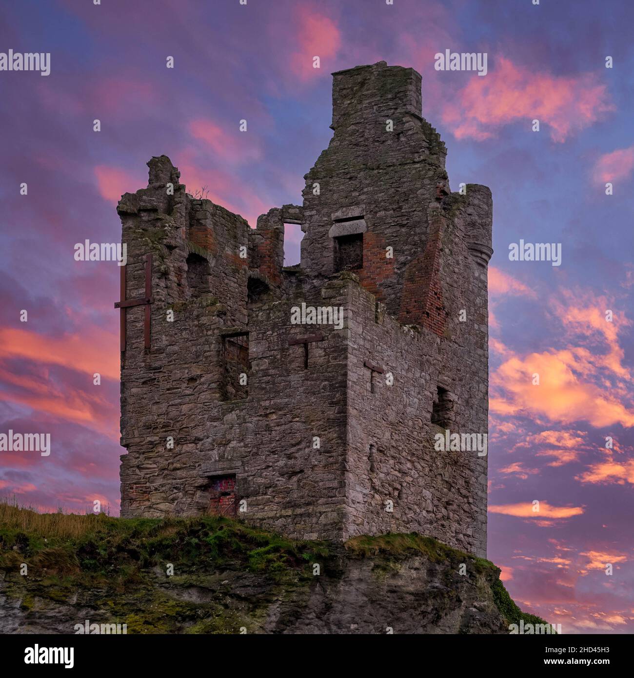 Greenan castle hi-res stock photography and images - Alamy