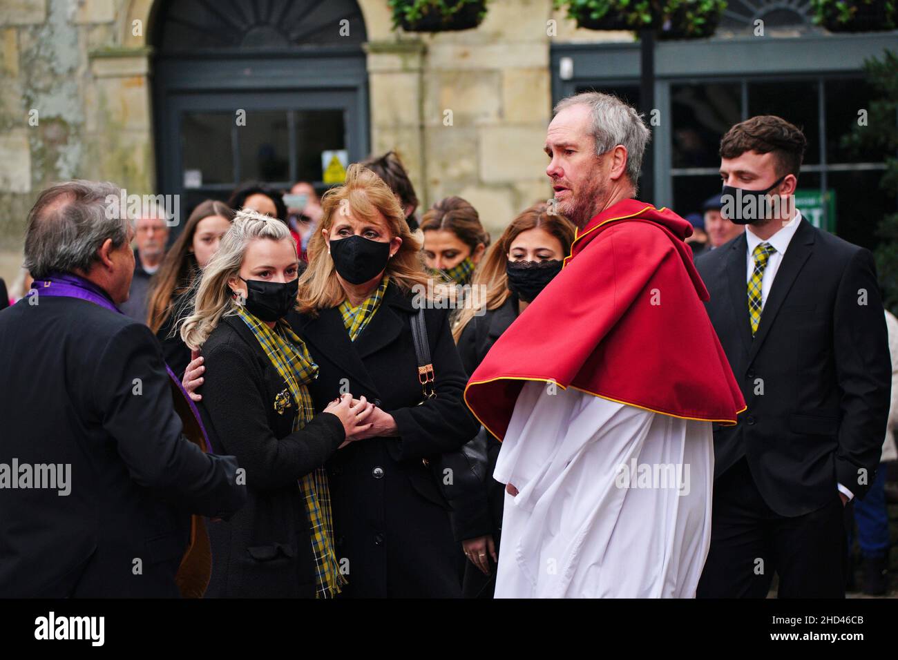 Mourners arrive for the funeral of Cornish comedian Jethro at Truro ...
