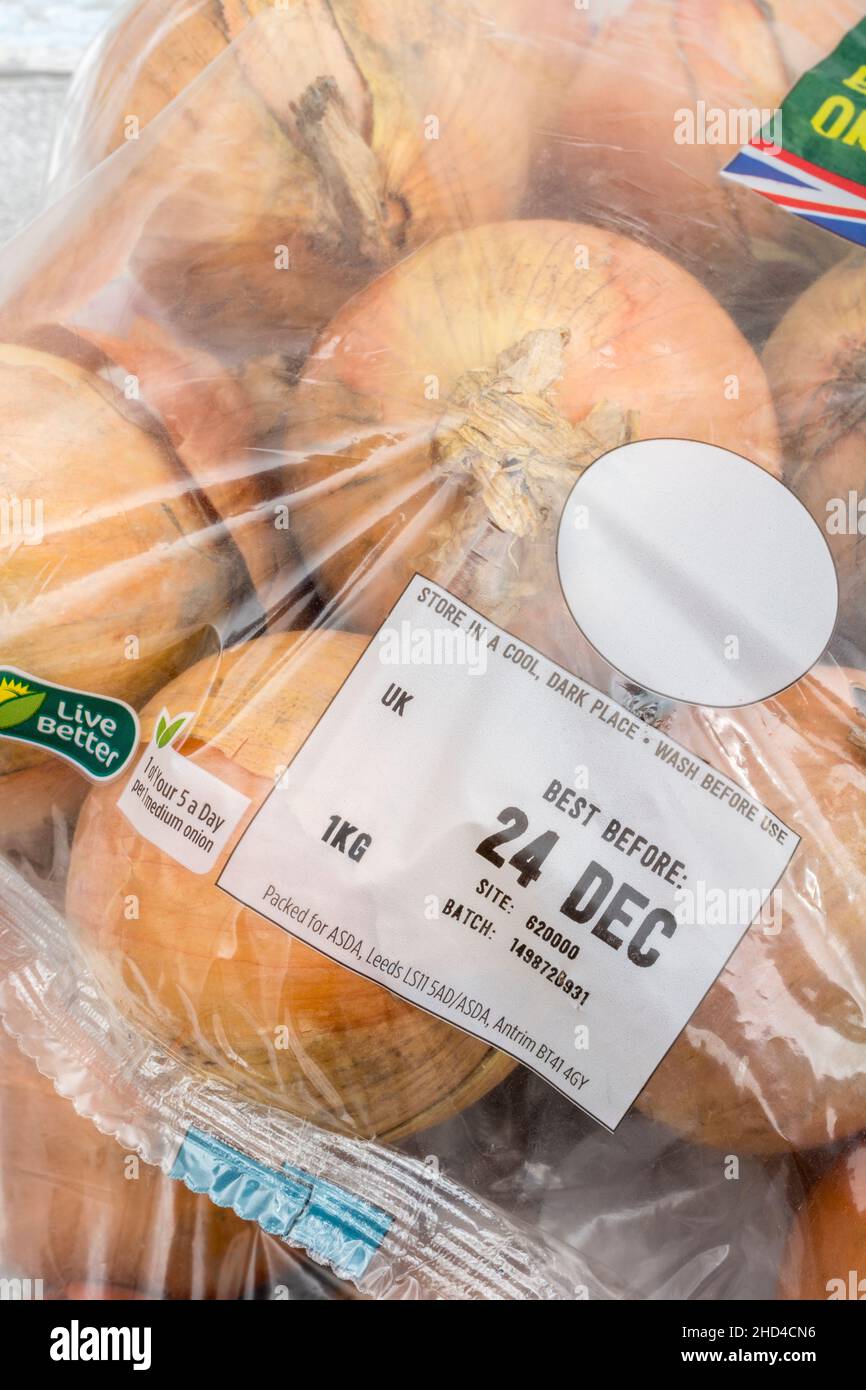 ASDA plastic packed Brown Onions / Allium cepa. Also called yellow ...