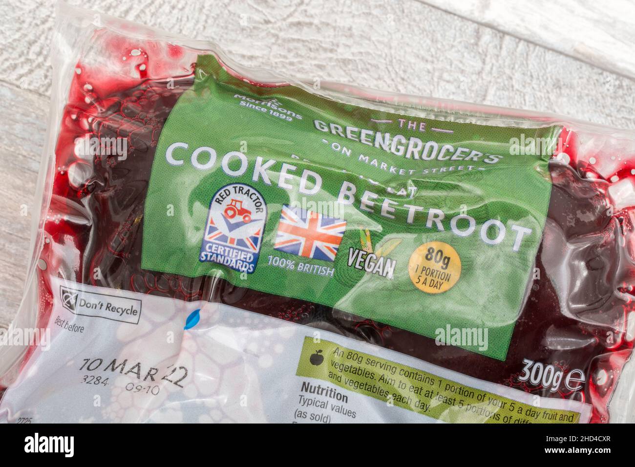 Plastic packaged food uk hi-res stock photography and images - Alamy