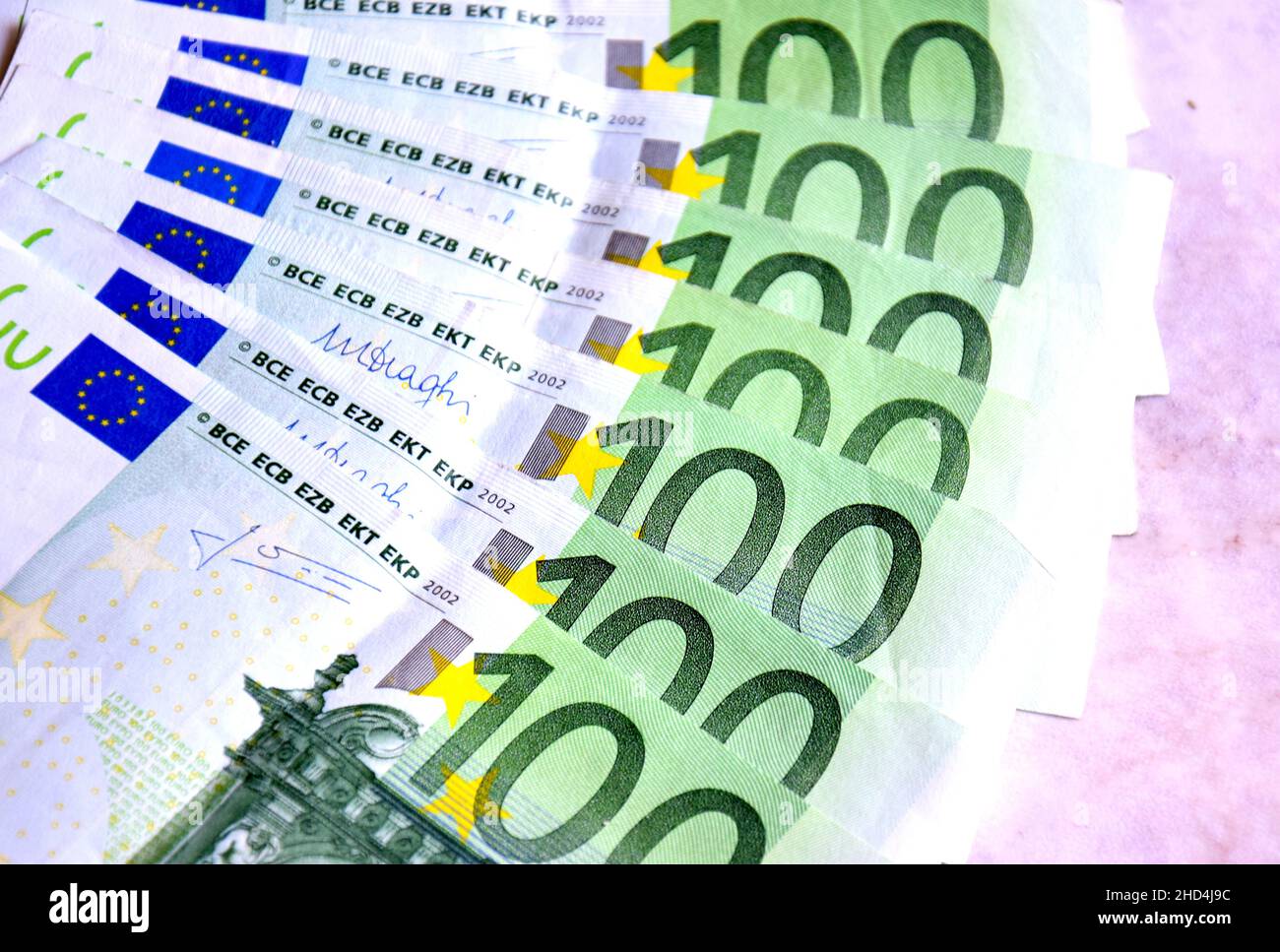 Table saver hi-res stock photography and images - Alamy