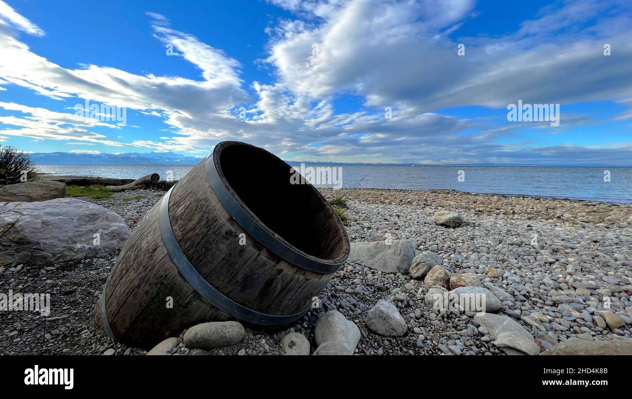 Empty barrel hi-res stock photography and images - Alamy