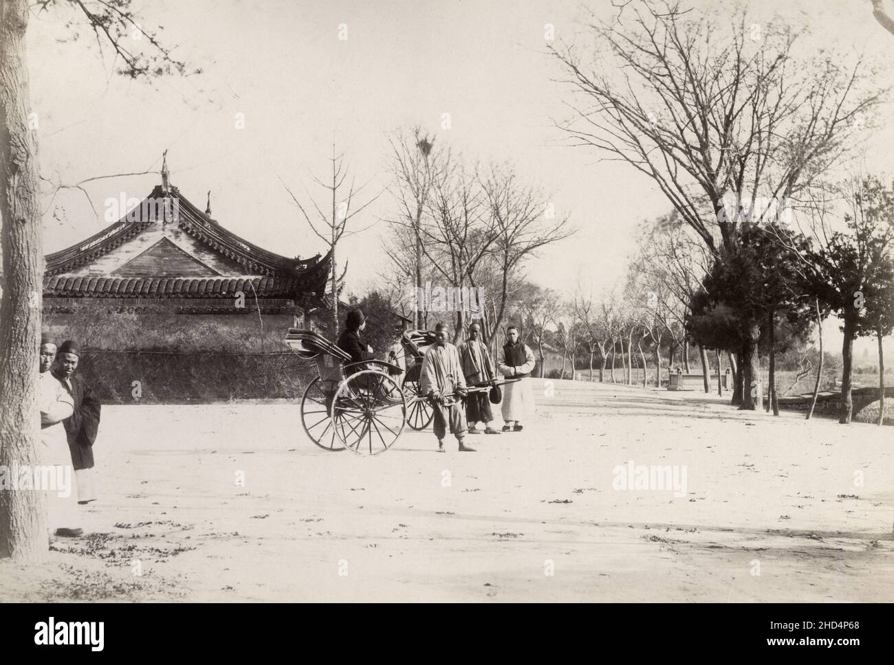 Bubbling well road hi-res stock photography and images - Alamy