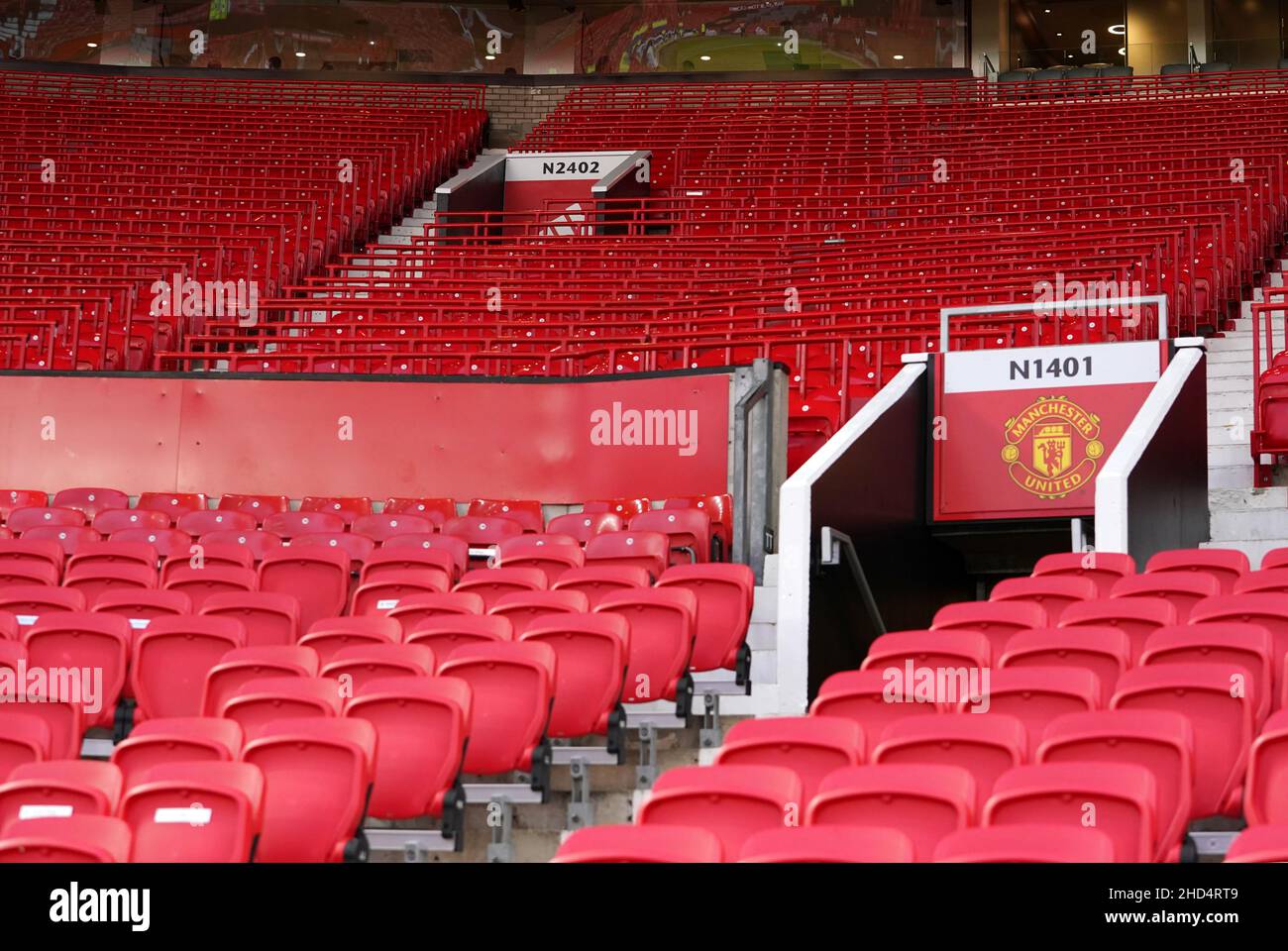 Safe standing old trafford hi-res stock photography and images - Alamy