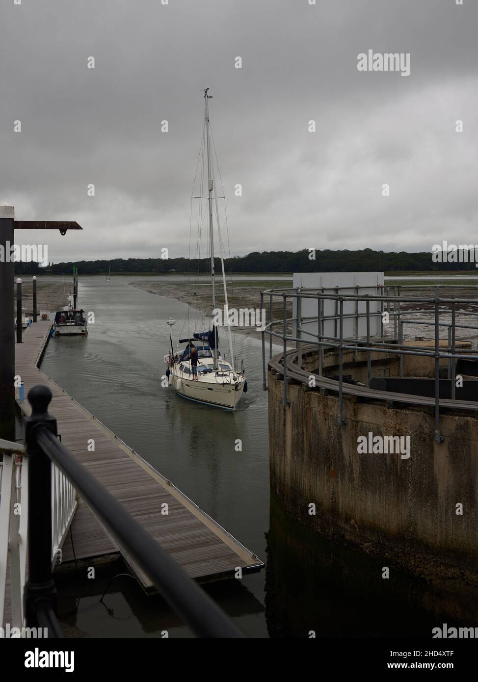 Water channel at low tide in Chichester Harbour for boats to navigate ...