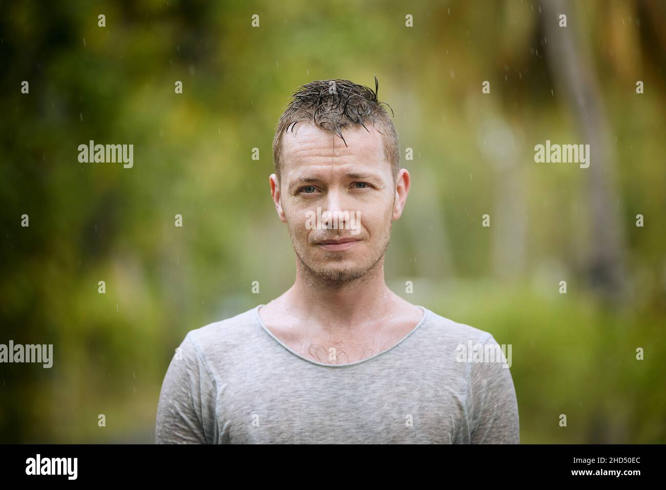 Beautiful face, man hi-res stock photography and images - Alamy