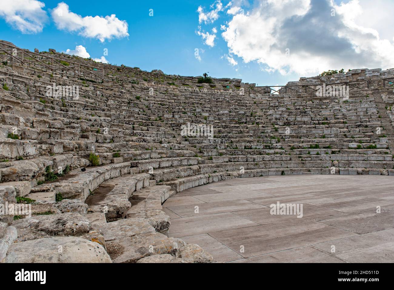 Theater of segesta hi-res stock photography and images - Alamy