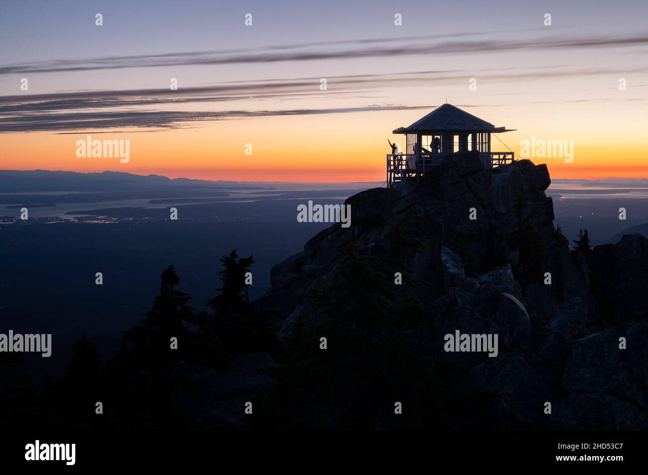 Summer sunset cabin fire hi-res stock photography and images - Alamy