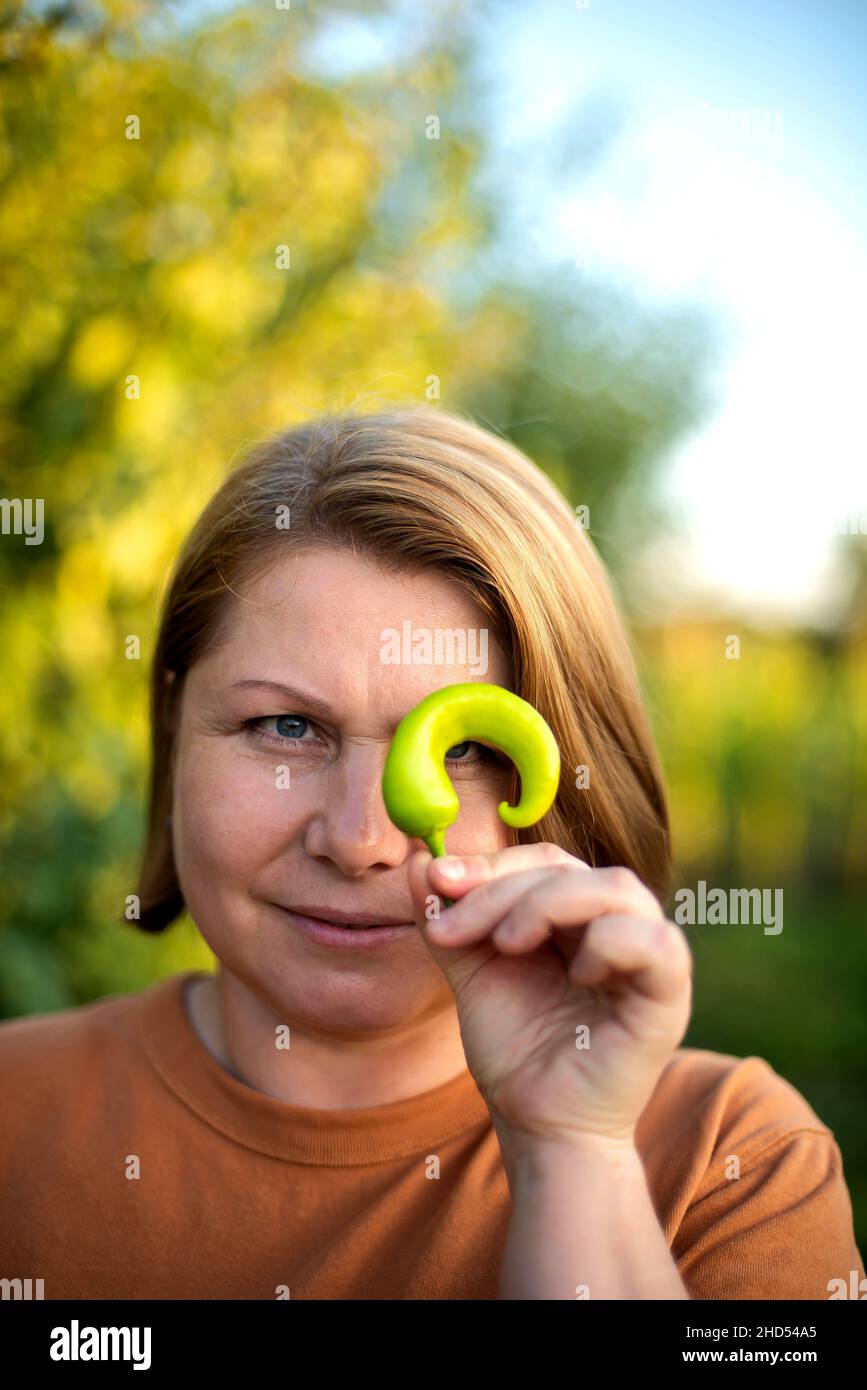 From red green peppers hi-res stock photography and images - Alamy