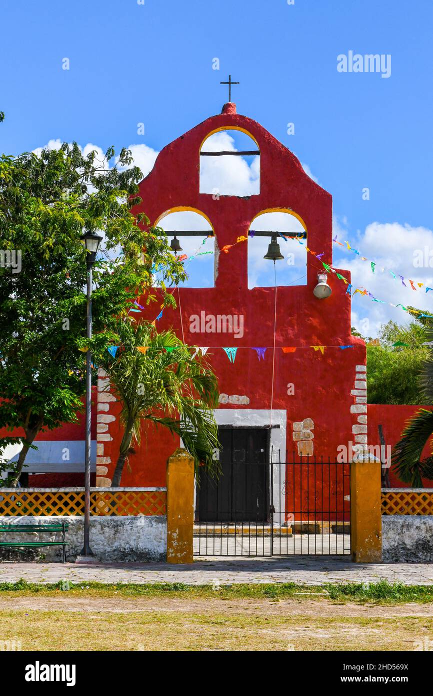 Small church, Chablekal, Yucatan, Mexico Stock Photo - Alamy