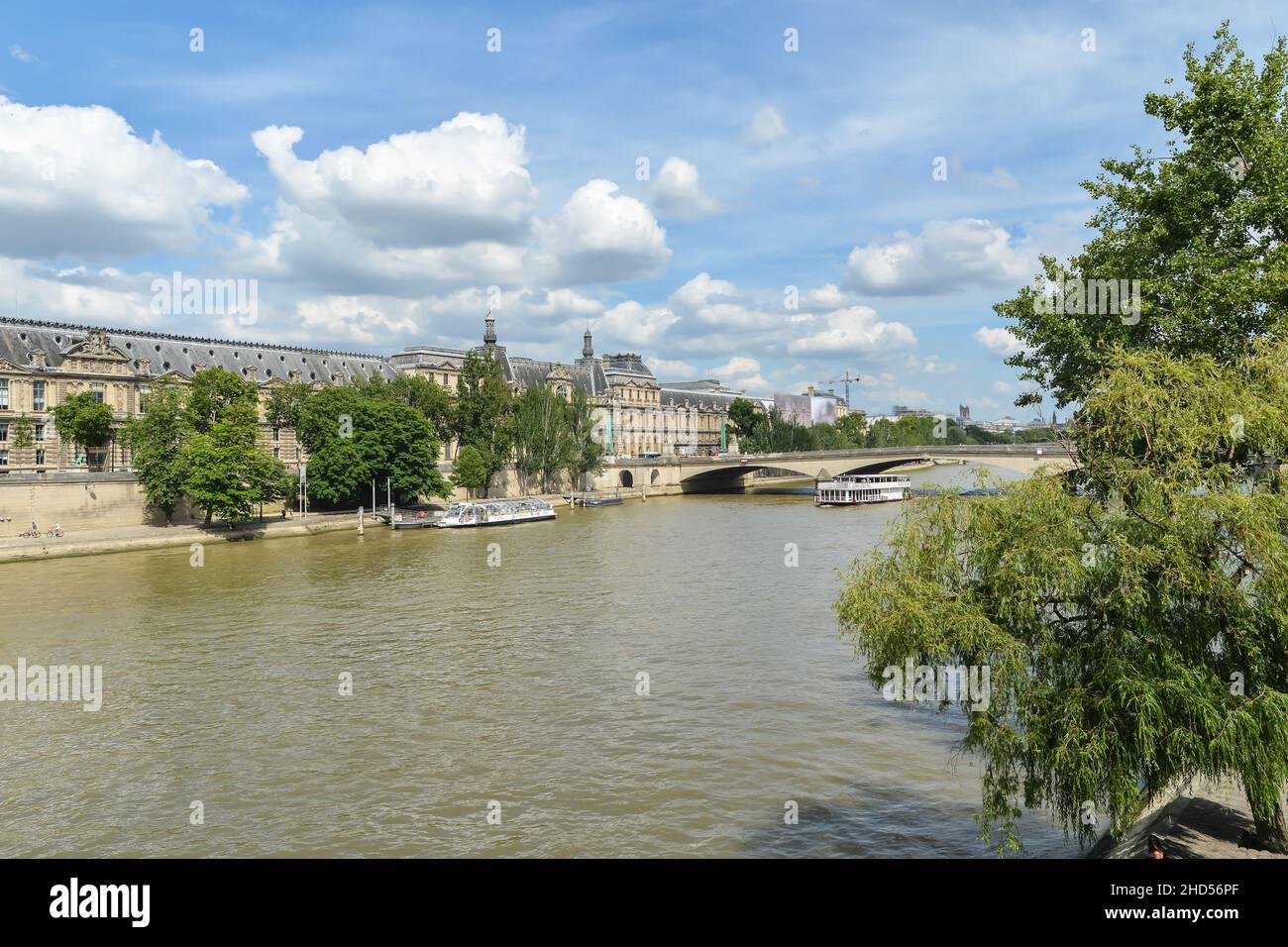 The Seine Embankment in Paris. Water city landscape in the center of ...