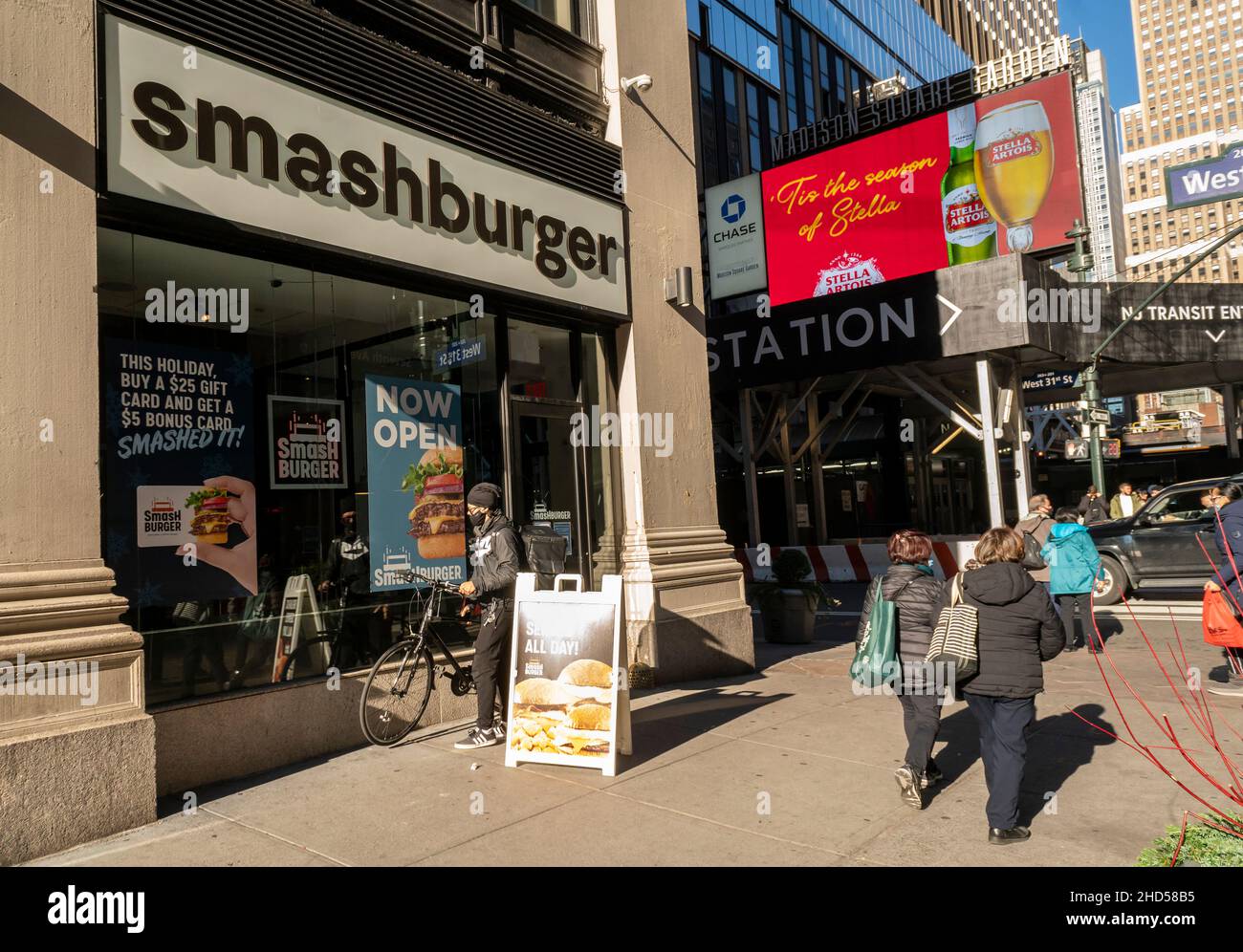 The newly opened Smashburger near Penn Station in New York on Sunday ...