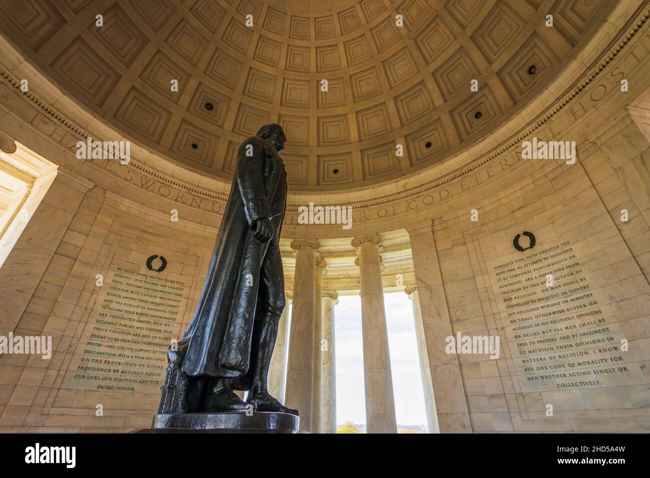 Statue and inscription inside the Thomas Jefferson Memorial, Washington ...