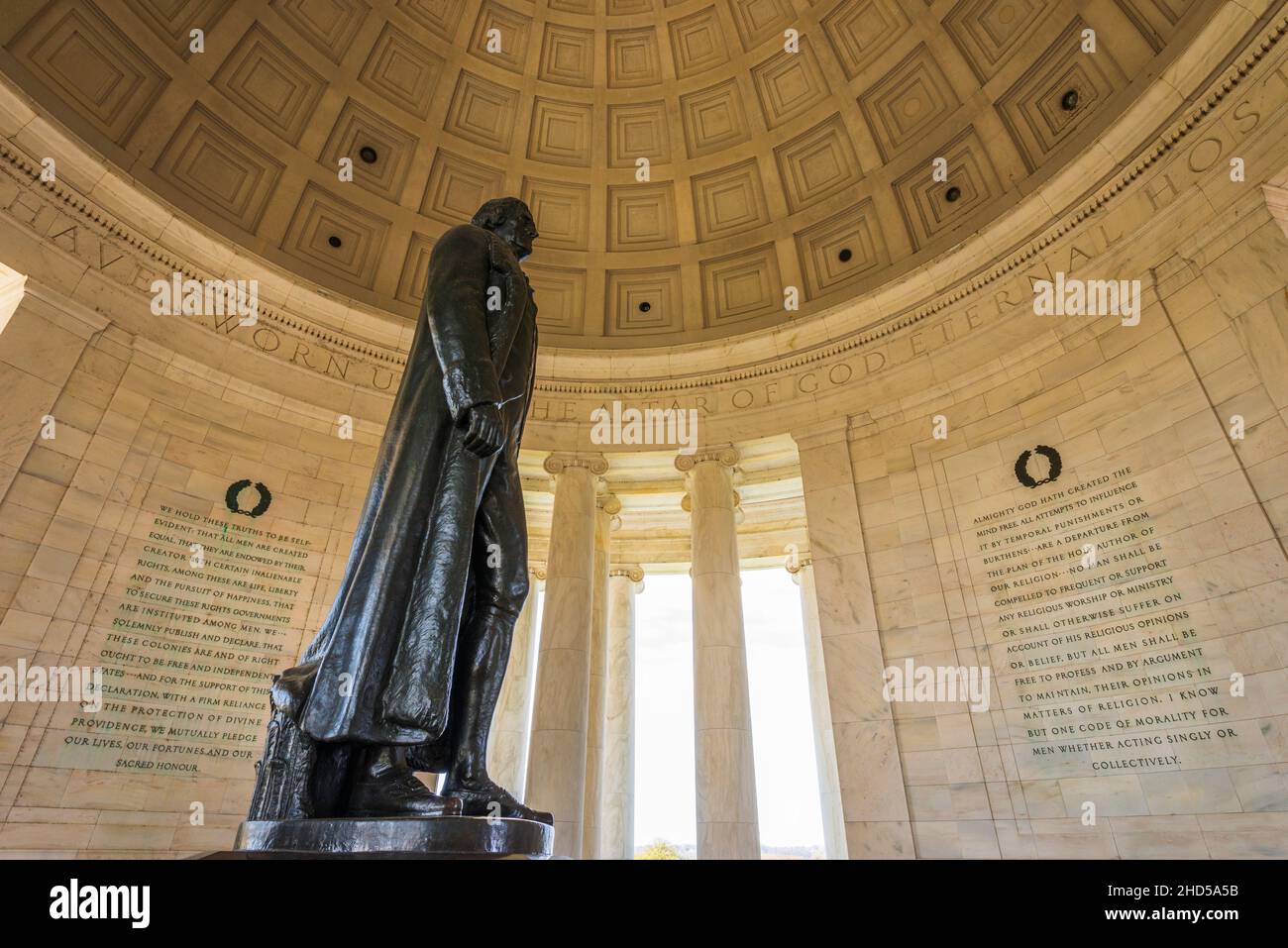 Statue and inscription inside the Thomas Jefferson Memorial, Washington, DC USA Stock Photo - Alamy