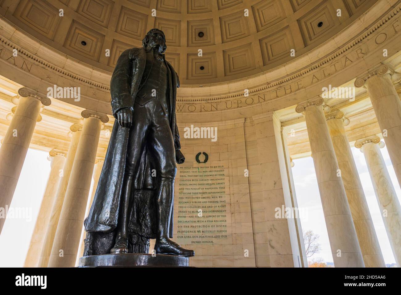 Statue and inscription inside the Thomas Jefferson Memorial, Washington ...