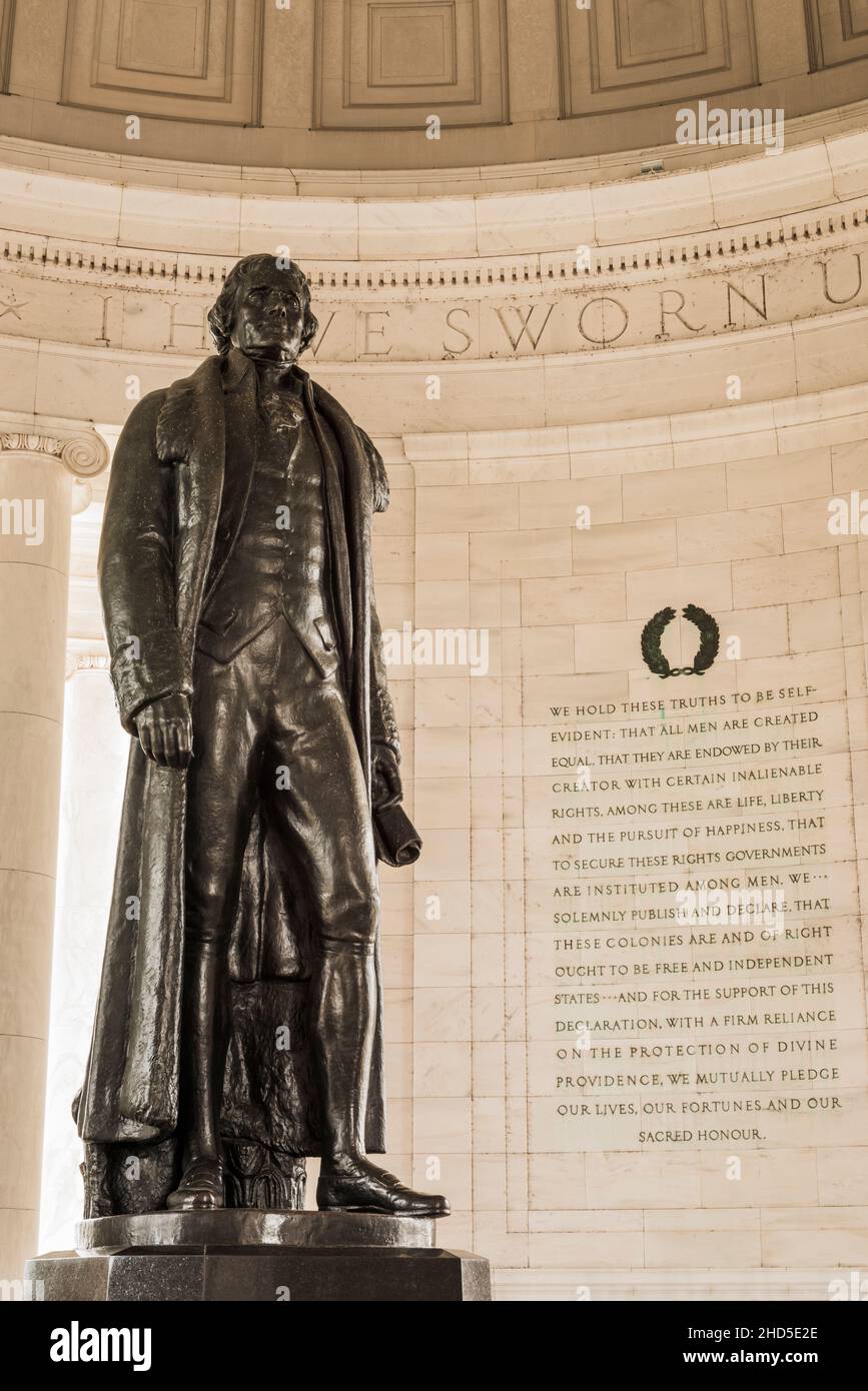 Statue and inscription inside the Thomas Jefferson Memorial, Washington ...