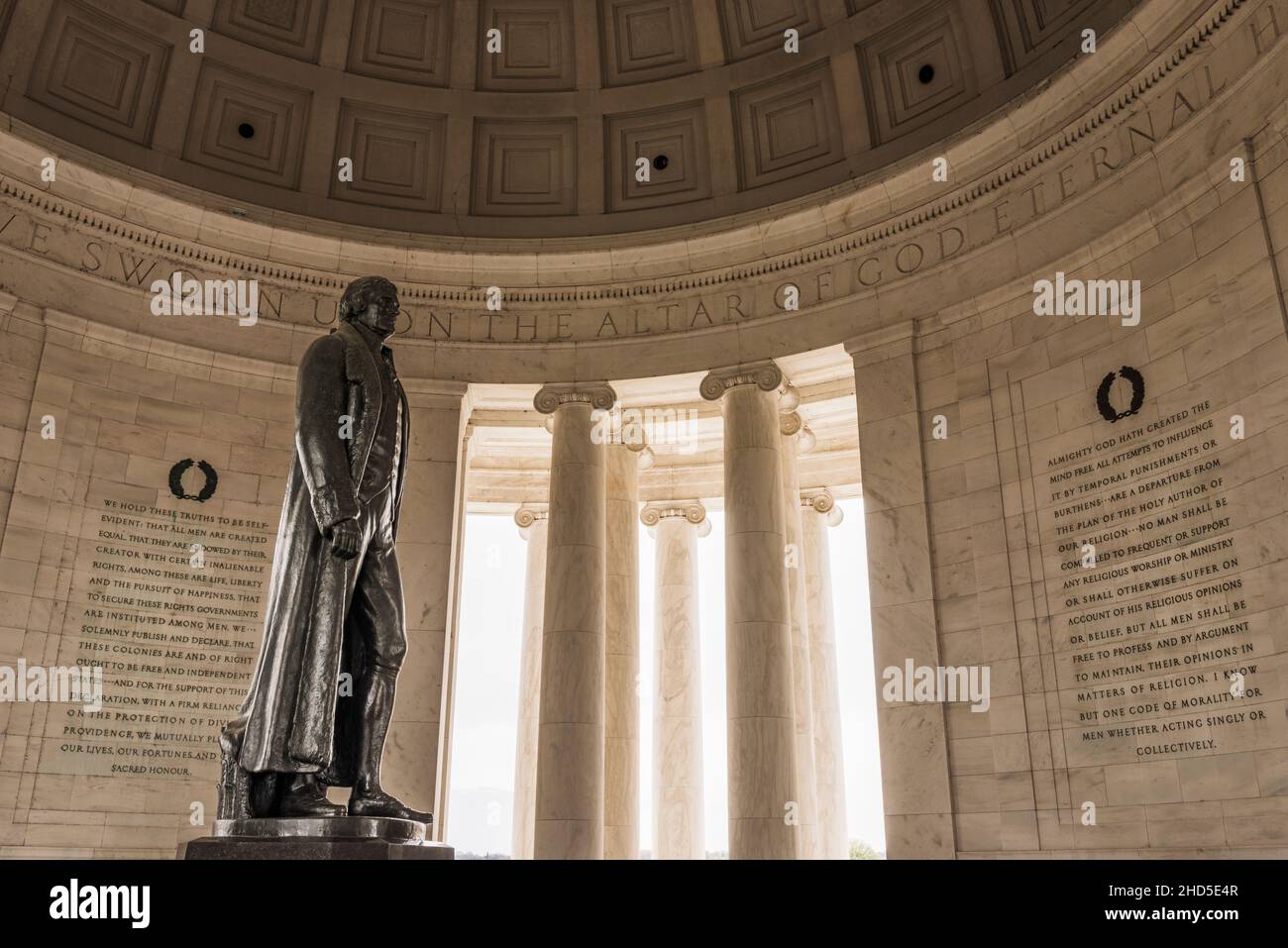 Statue and inscription inside the Thomas Jefferson Memorial, Washington ...