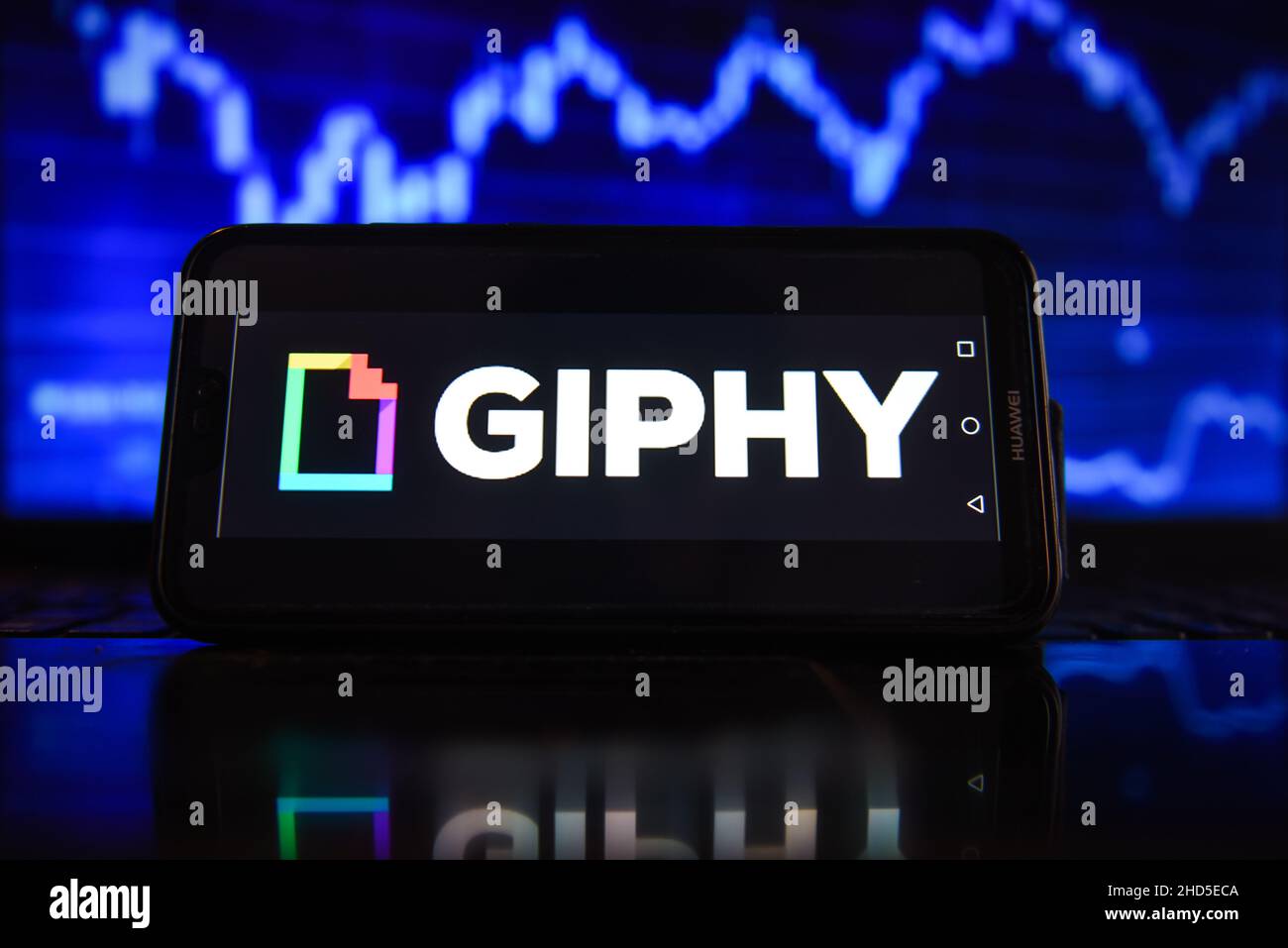 Giphy logo hi-res stock photography and images - Alamy