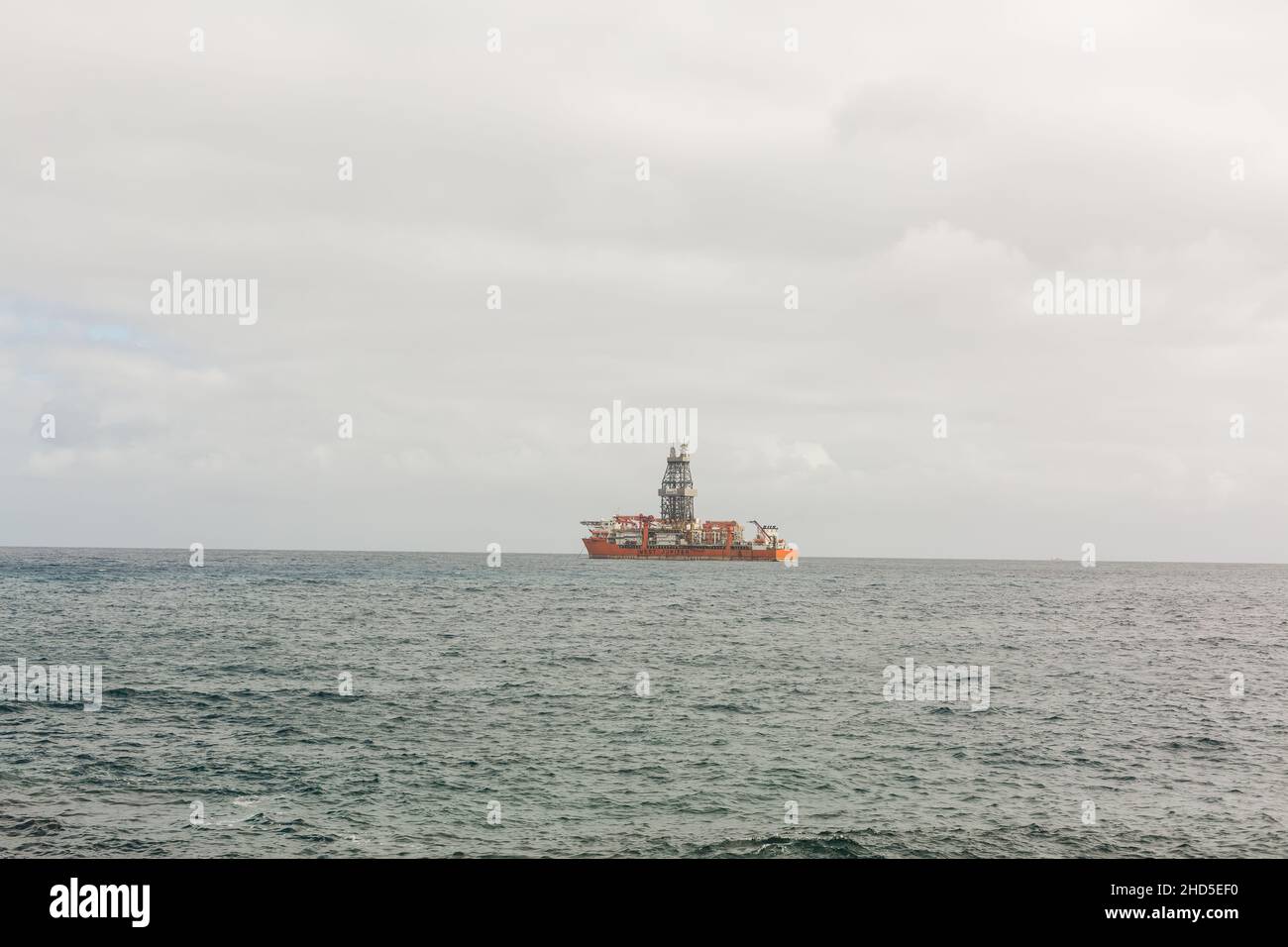 Oil Platform and Tanker in the Sea Stock Photo - Alamy